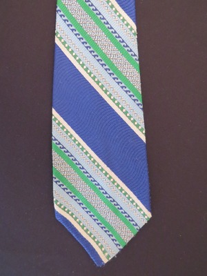 "Tie"