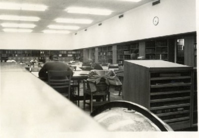 "Mitchell Memorial Library Interior"